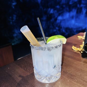 PUTTSHACK - ADDISON - Updated September 2024 - 240 Photos & 120 Reviews ...