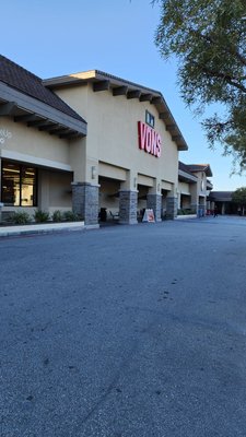 VONS - Updated December 2025 - 83 Photos & 145 Reviews - 16550 W ...