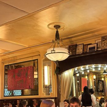 CAFÉ CHELSEA - Updated May 2025 - 406 Photos & 197 Reviews - 218 W 23rd ...