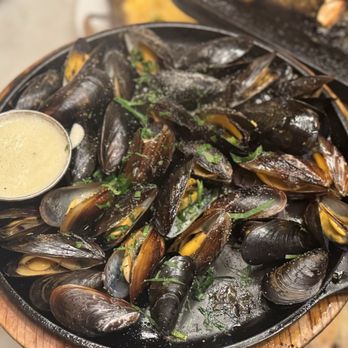 THE DEAD FISH - Updated March 2025 - 5185 Photos & 4243 Reviews - 20050 ...