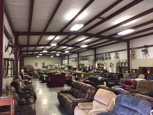 FURNITURE DISCOUNT WAREHOUSE - Updated May 2026 - 916 William Blount Dr ...