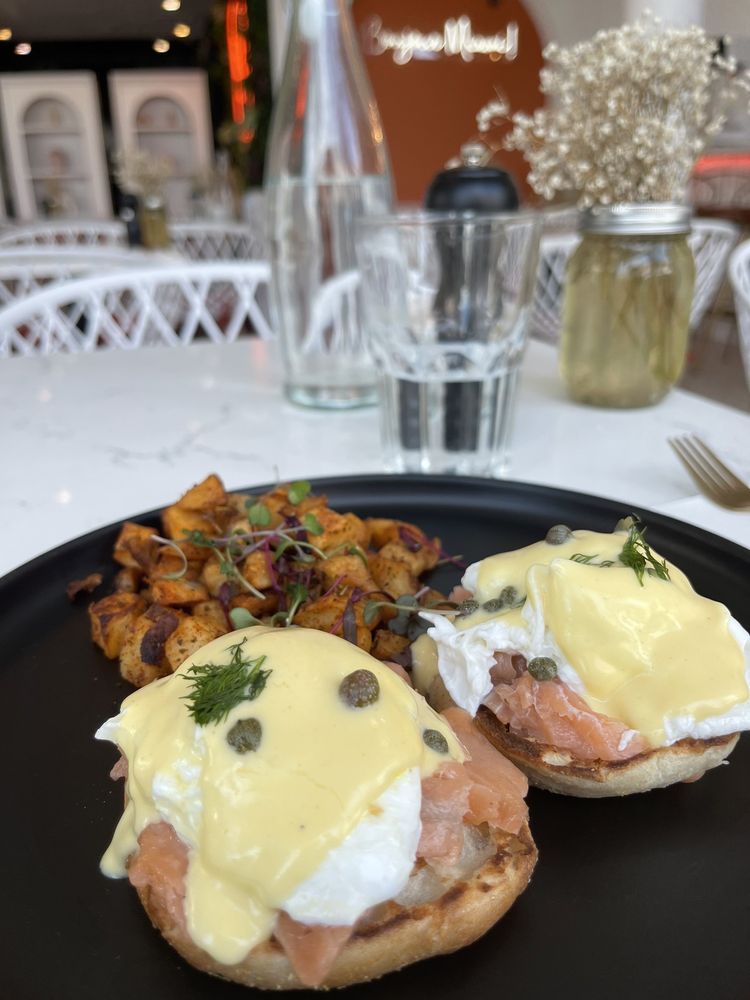 BON BOUQUET CAFE - 42 Photos - 3865 Indian Creek Dr, Miami Beach ...