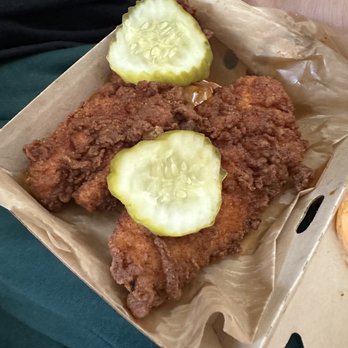 CHUCK’S HOT CHICKEN - Updated November 2024 - 127 Photos & 116 Reviews ...