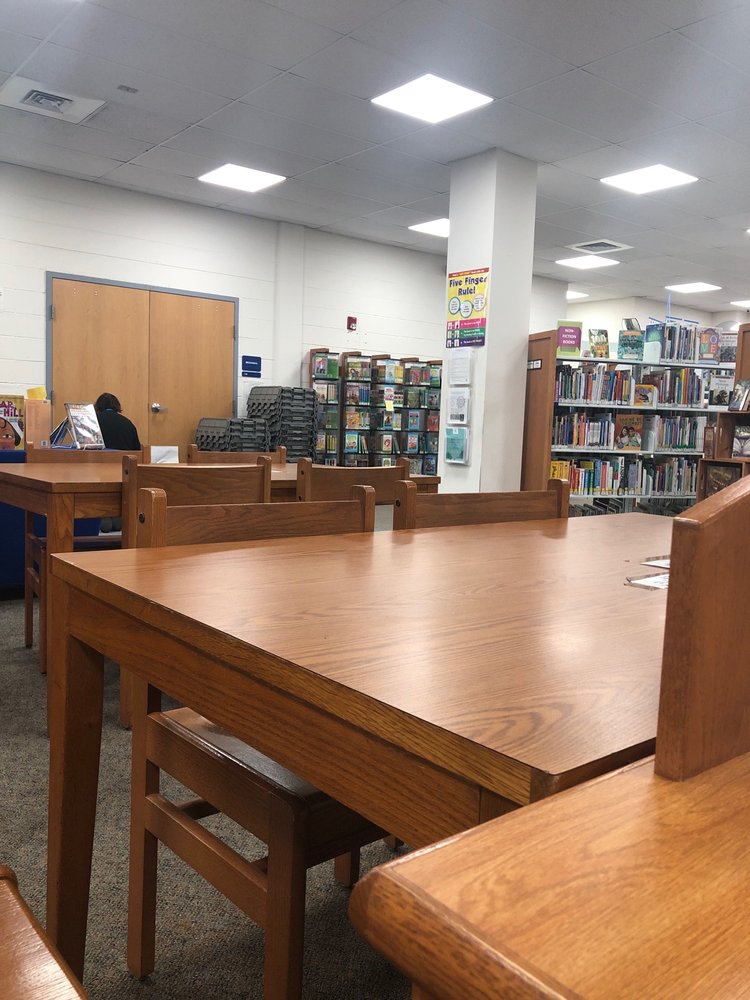 ELLEN COOLIDGE BURKE BRANCH LIBRARY - ALEXANDRIA LIBRARY - 4701 ...