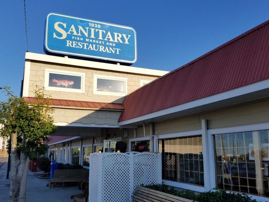SANITARY FISH MARKET & RESTAURANT - 179 Photos & 476 Reviews - 501 ...