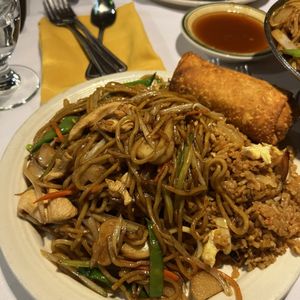 EMPIRE SZECHUAN RESTAURANT - Updated January 2026 - 50 Photos & 96 Reviews - 1495 Forest Ave ...