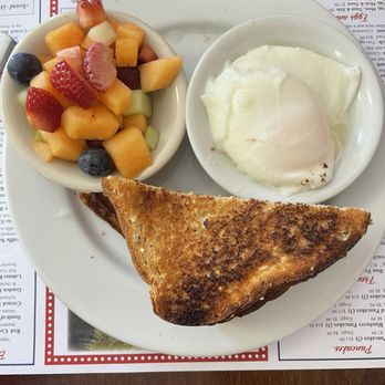 RED COTTAGE RESTAURANT - Updated July 2025 - 288 Photos & 577 Reviews ...