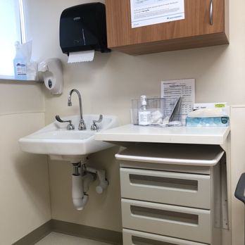 KAISER PERMANENTE WOODLAWN MEDICAL CENTER - Updated December 2025 - 17 ...