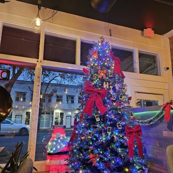 HISO - Updated January 2026 - 1178 Photos & 534 Reviews - 524 12th ...