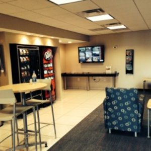 CRONIN HYUNDAI OF NICHOLASVILLE - Updated December 2025 - 11 Photos ...