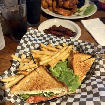 RUNYON’S - Updated November 2025 - 285 Reviews & 208 Photos - 107 ...