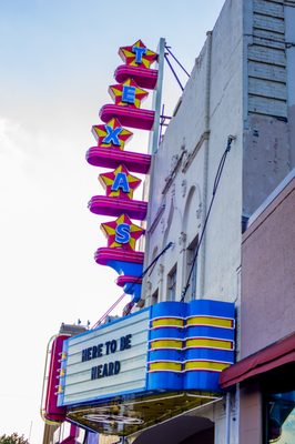 TEXAS THEATRE - 160 Photos & 97 Reviews - Cinema - 231 W Jefferson Blvd ...