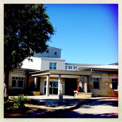 RUIZ BRANCH - AUSTIN PUBLIC LIBRARY - Updated December 2025 - 23 Photos ...