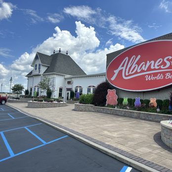 ALBANESE CONFECTIONERY - Updated December 2025 - 748 Photos & 405 ...