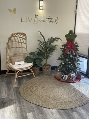 LIV BEAUTIFUL - Updated November 2024 - 13 Photos & 39 Reviews - 3200 ...