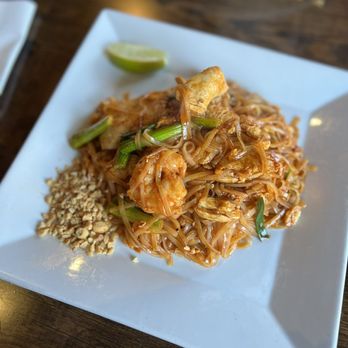 SATTO THAI & SUSHI BAR - Updated October 2025 - 287 Photos & 296 ...