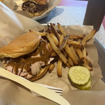 SANDFLY BBQ - 164 Photos & 260 Reviews - 8413 Ferguson Ave, Savannah ...