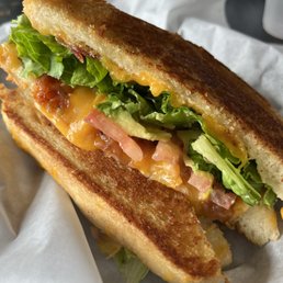 CRAVINGS BISTRO - Updated October 2025 - 365 Photos & 452 Reviews - 25 ...