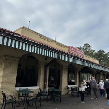 CAFE DU MONDE CITY PARK - Updated April 2025 - 696 Photos & 338 Reviews ...