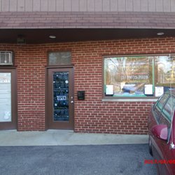HOOK IT UP CAR CUSTOMS Updated February 2025 38 Photos 12 Reviews 3346 River Rd Cincinnati Ohio Car Stereo Installation Phone Number Yelp