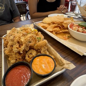 CRAWDADS ON THE LAKE - Updated September 2024 - 190 Photos & 309 ...