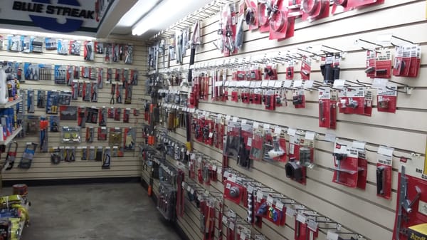 GONZALEZ AUTO PARTS - Updated August 2025 - 10 Photos - 3518 Culebra Rd ...