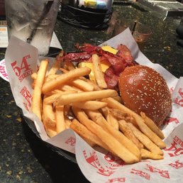 FIVE FOUR RESTAURANT & DRAFTHOUSE - Updated July 2025 - 148 Photos ...