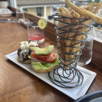 MIX ROOFTOP & BAR AT SIFT Mystic, CT - Updated November 2024 - 67 ...