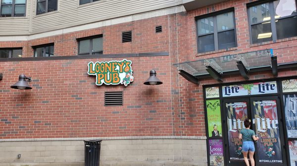 LOONEY’S PUB - 235 Photos & 309 Reviews - American (Traditional) - 8150 ...