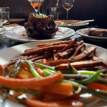 WEST SHORE INN STEAKHOUSE - 305 Photos & 347 Reviews - 3955 Victory ...