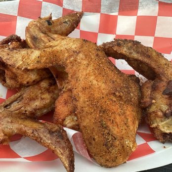 OFF THE RAILS BARBEQUE AND DRAFTHOUSE - Updated December 2025 - 142 ...