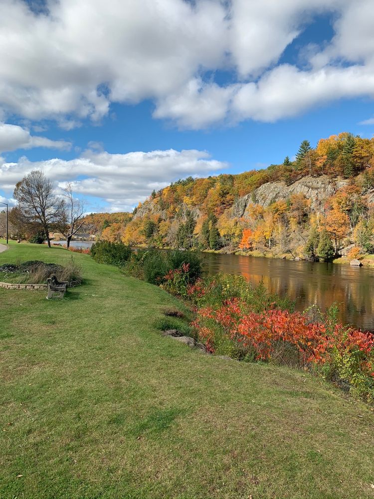 NIAGARA WAYSIDE - Updated March 2025 - 1872 River St, Niagara ...