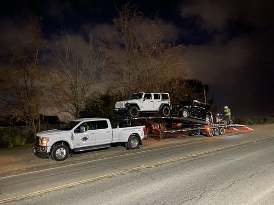 MANIC MOTORS - Updated November 2025 - 146 Photos & 45 Reviews - 450 W ...