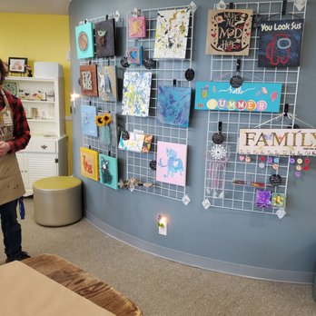 CREATIVE SPARK STUDIO - Updated October 2025 - 2009 E Broadway Ave ...