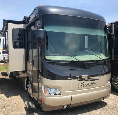 I 35 RV SUPER CENTER - Updated January 2026 - 36 Photos & 27 Reviews ...