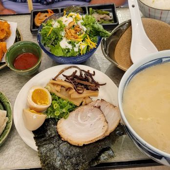 RINKA - Updated October 2025 - 3515 Photos & 579 Reviews - 1001 Queen ...