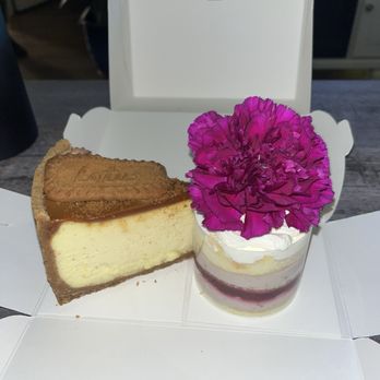 HINAR DESSERT BAR & CAFE - Updated July 2024 - 1225 Photos & 364 ...