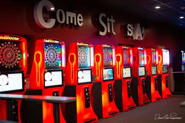 THE DOG HOUSE BAR AND GRILL - Updated December 2025 - 81 Photos & 52 ...