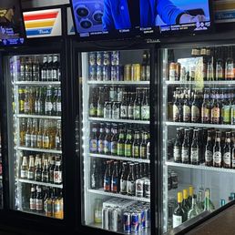 YOLI’S CUCINA AND CRAFTHOUSE - Updated January 2026 - 130 Photos & 113 ...