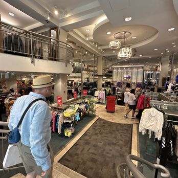 LA MAISON SIMONS - Updated December 2025 - 72 Photos & 85 Reviews - 977 ...