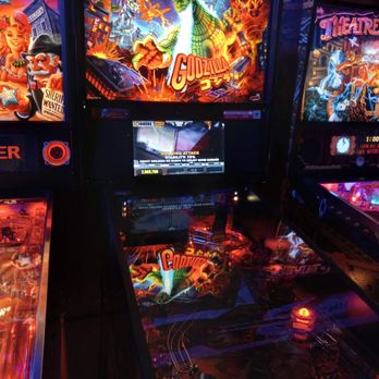 RETROVOLT ARCADE - Updated June 2025 - 261 Photos & 113 Reviews - 544 ...