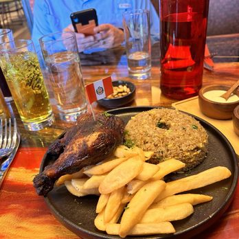 THE RED LLAMA - Updated December 2024 - 153 Photos & 102 Reviews - 8331 ...