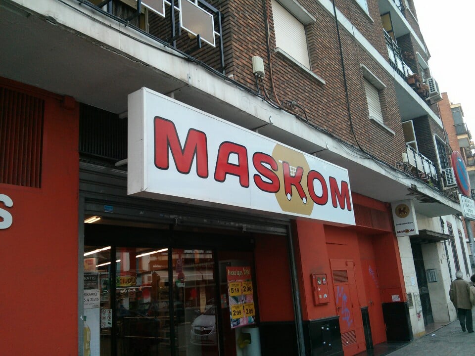 MASKOM - Updated June 2024 - Calle Pages del Corro, 110, Sevilla, Spain ...
