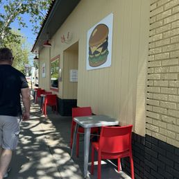 LUCKY’S DRIVE-IN - Updated July 2025 - 315 Photos & 156 Reviews - 2565 ...