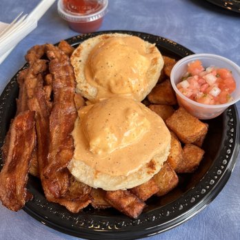 FUNCLE’S CAFÉ - Updated May 2025 - 111 Photos & 51 Reviews - 3584 ...