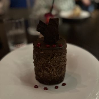 WARREN - NAPLES - Updated January 2026 - 139 Photos & 103 Reviews - 111 ...