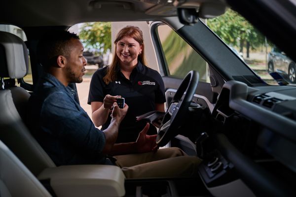 CRASH CHAMPIONS LUXE | EV BURBANK - Updated December 2025 - 17 Photos - 25 E Providencia Ave ...