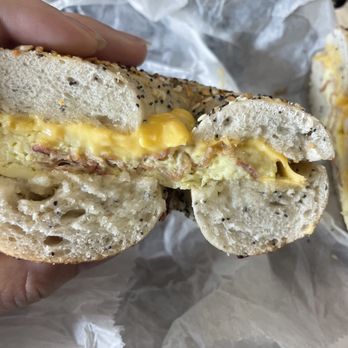 NAVAL BAGELS - Updated January 2025 - 121 Photos & 207 Reviews - 609 A ...