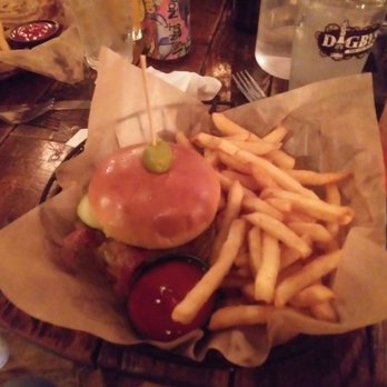 DIGBY’S PUB AND PATIO - Updated September 2024 - 249 Photos & 138 ...