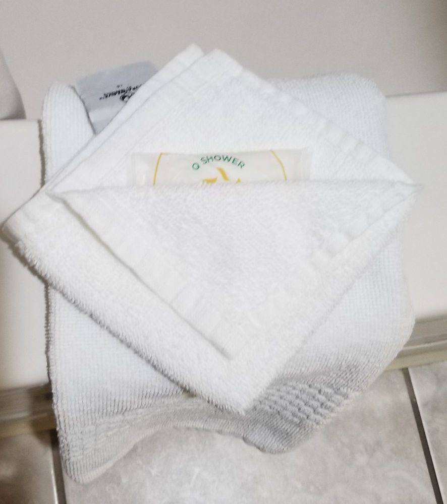 QUALITY INN - Updated January 2026 - 58 Photos & 19 Reviews - 139 NE ...